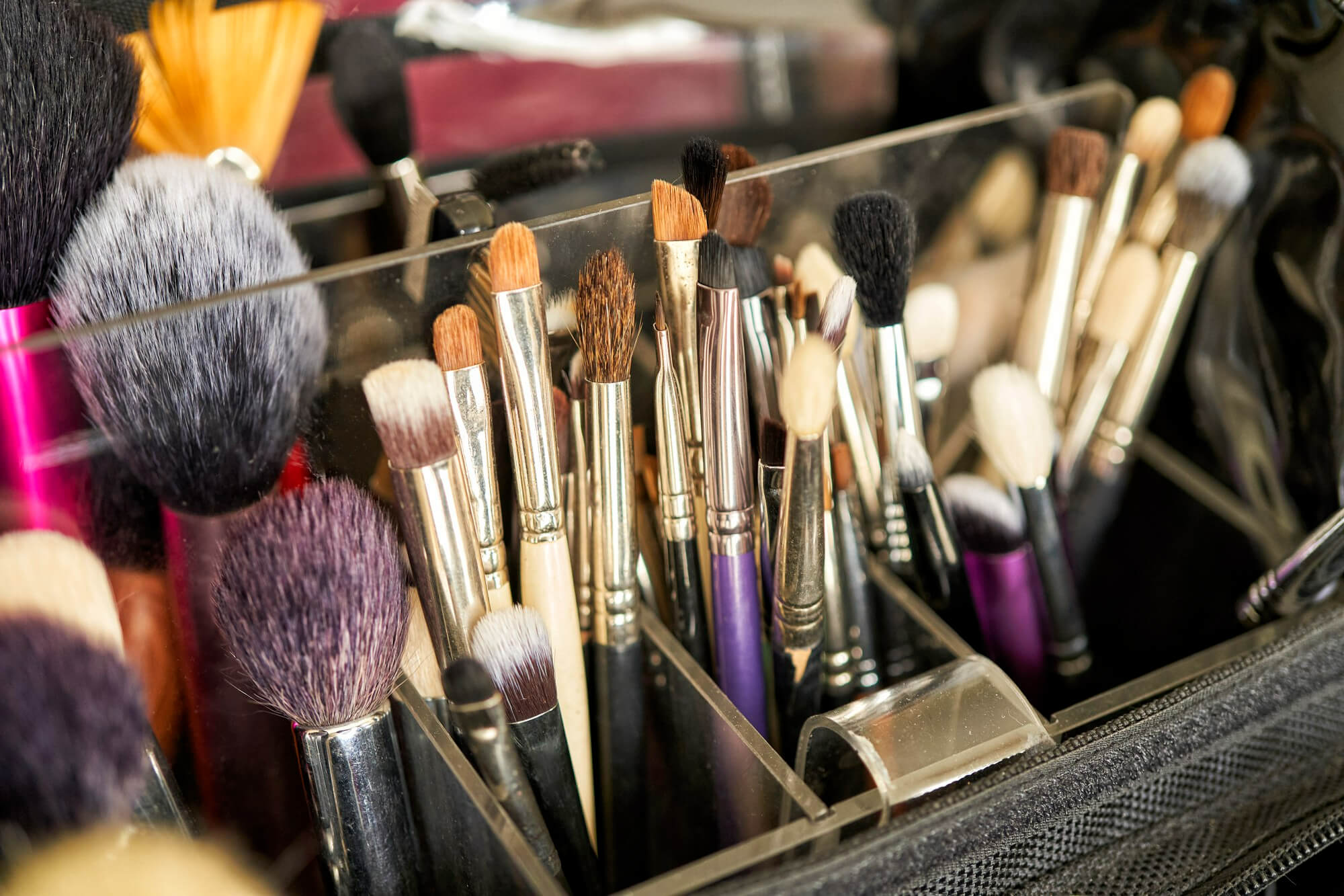 Guía rápida: aprende para qué sirve cada brocha de maquillaje